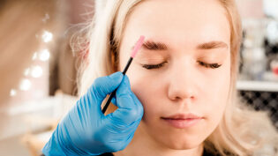 Brow Lamination 101: Your Guide to Eyebrow Lamination