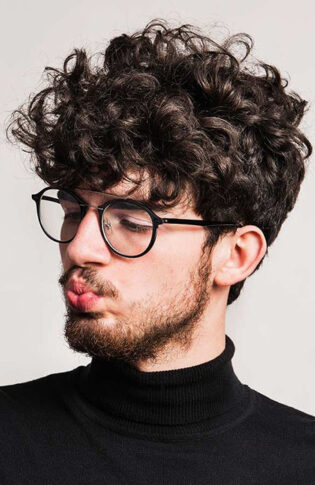 30 Best Short Curly Hairstyles & Haircuts for Men in 2025